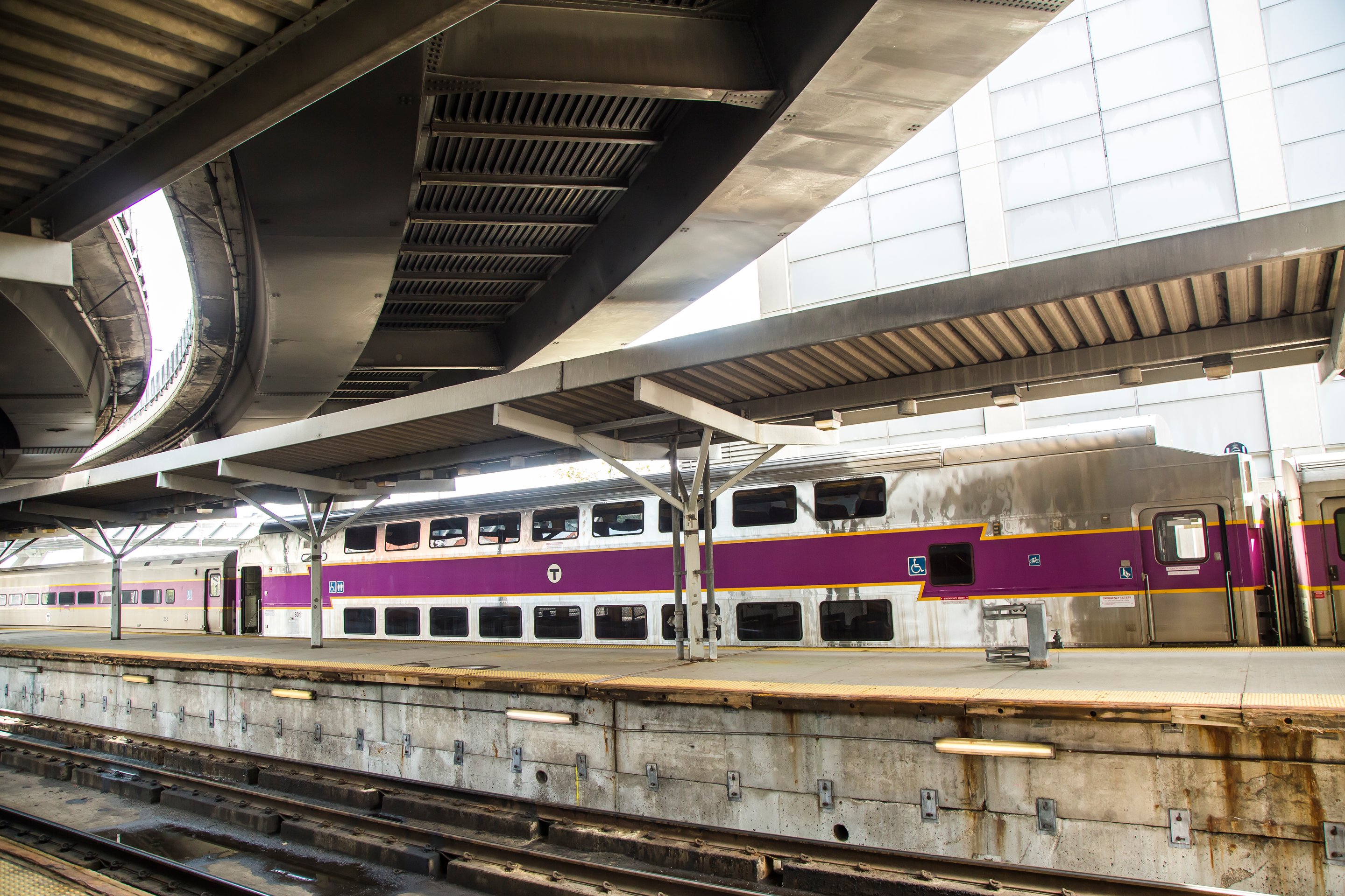 Boston Massachusetts Mass Transit Commuter App | Keolis NA